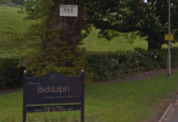 Rusty road signs not so welcoming | Congleton Chronicle Series