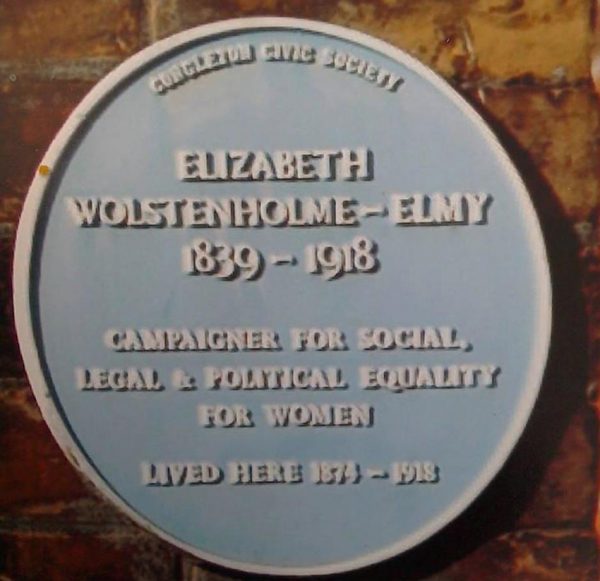 Decision due to be made on location of Elizabeth statue | Congleton ...